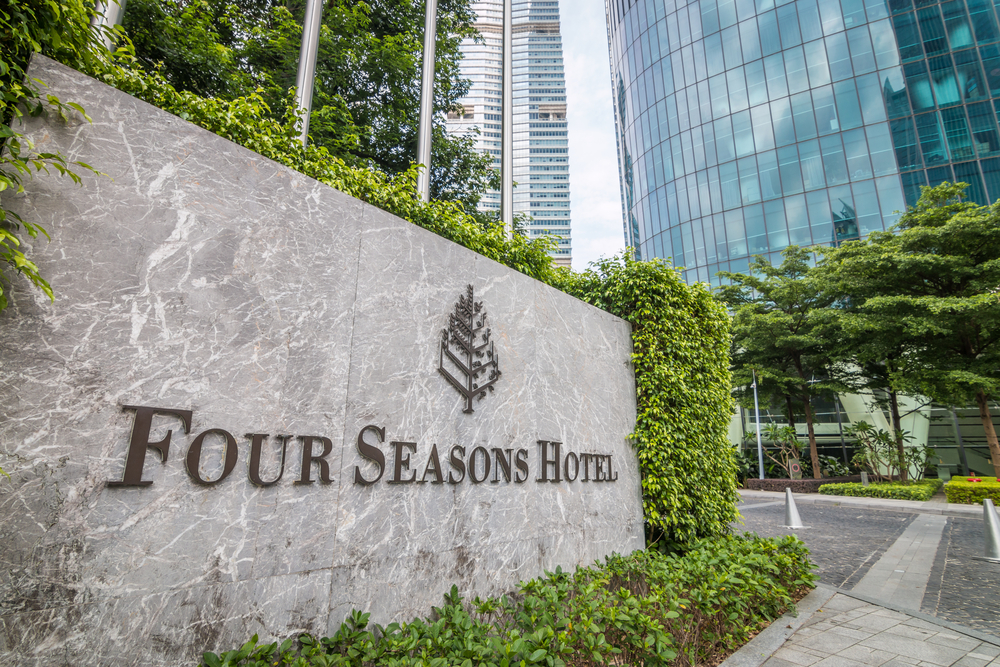 Four Seasons Hotel Riyadh - Offy