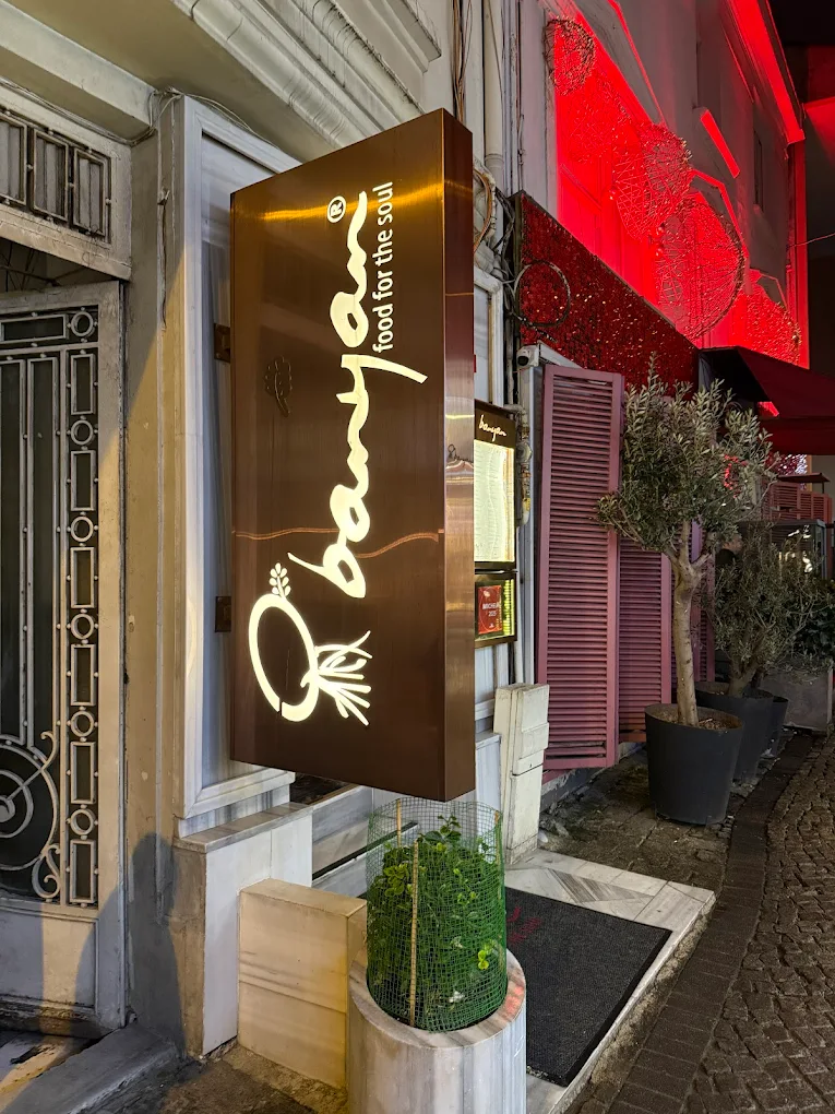 Banyan Restaurant - Offy